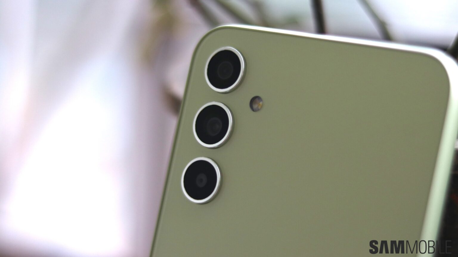 Galaxy A34 5G hands-on: The real 2023 mid-range hero for Samsung ...