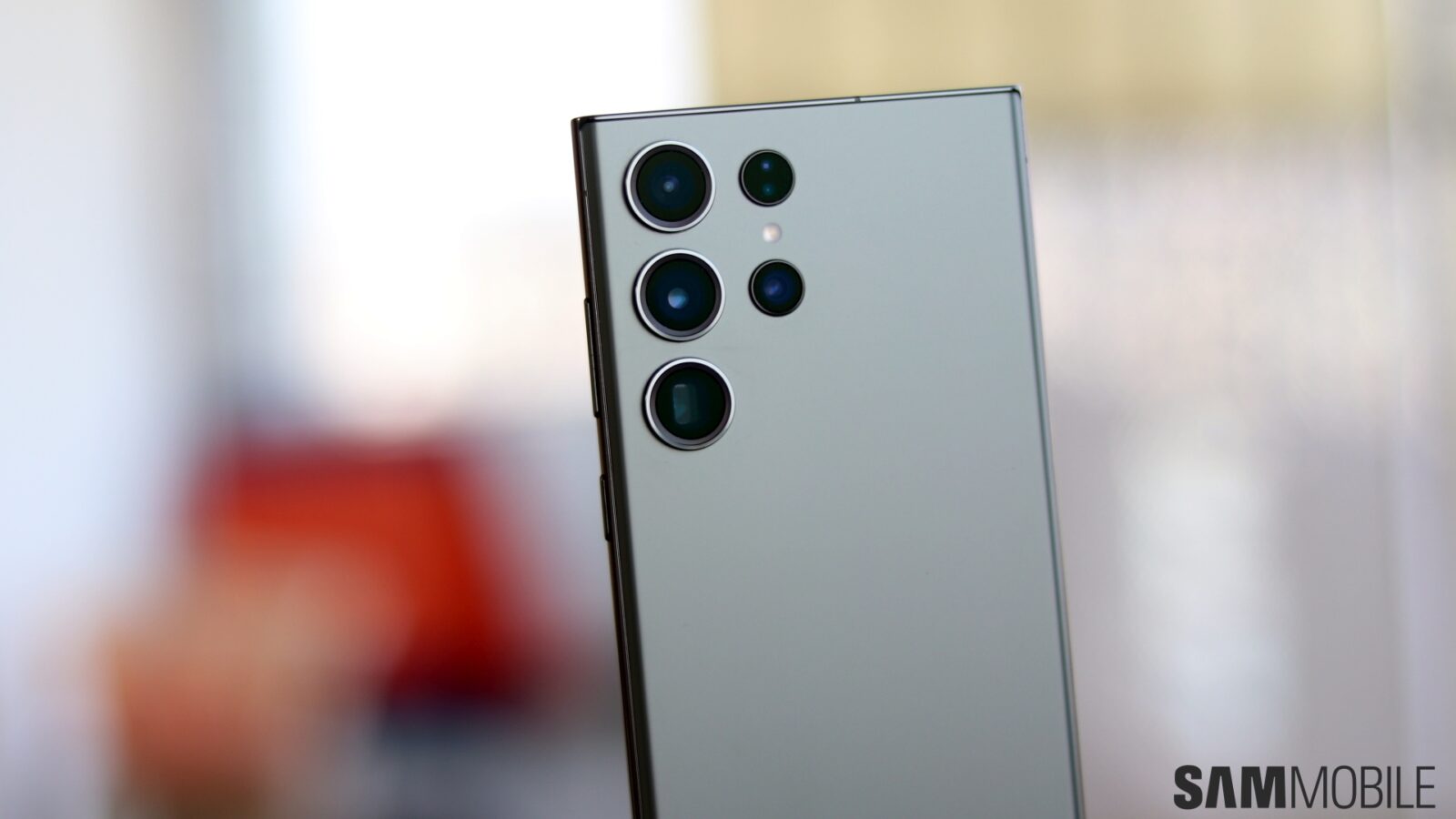 Apple's event lends credibility to titanium Galaxy S24 Ultra rumors ...