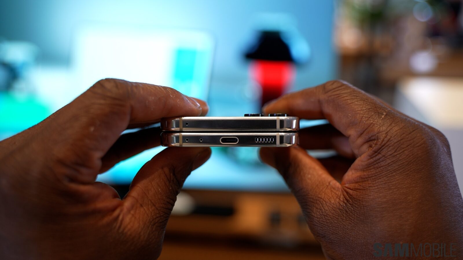 Top Galaxy Z Flip 5 features, from hardware to software - SamMobile