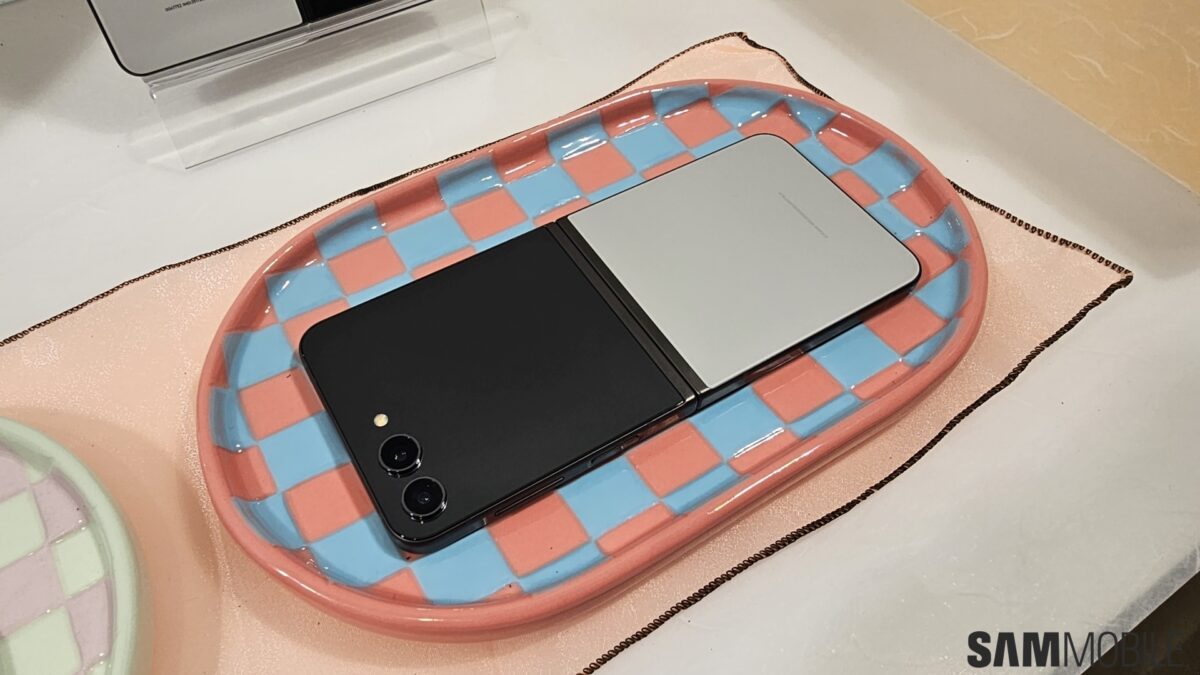 Hot tip: Order Galaxy Z Flip 5 from Samsung for premium matte colors ...