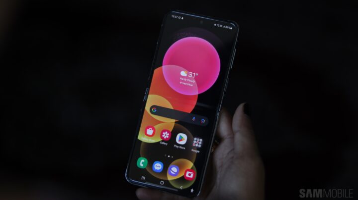 Samsung Galaxy Z Flip 4 gets October 2023 security update in the US - SamMobile