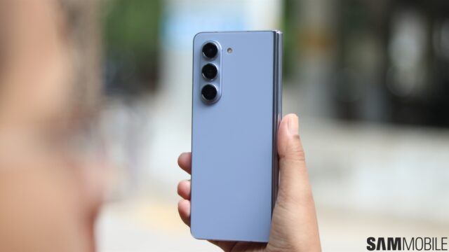 Samsung's €1500 phone feels more premium than its €2000 foldable ...