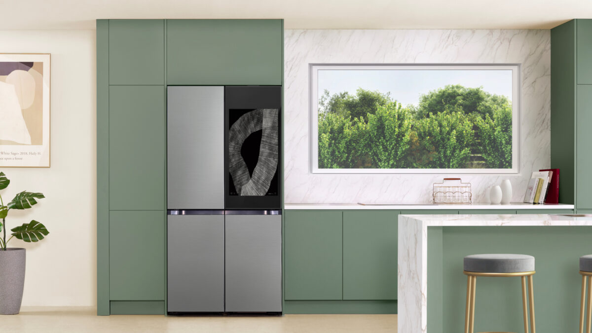 Samsung unveils AI Family Hub+ Refrigerator with 32-inch screen, camera ...