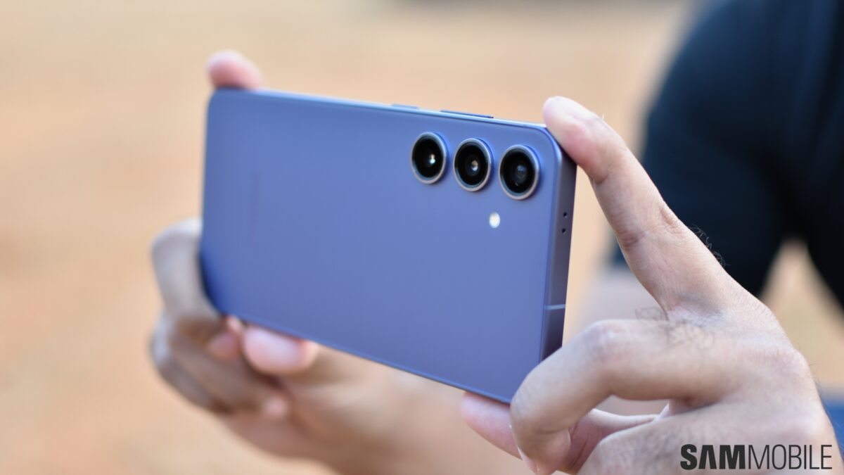 Turn Galaxy S24 Motion Photos into long-exposure photos - SamMobile