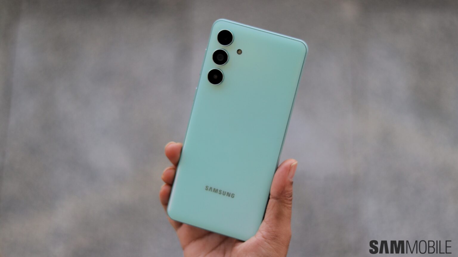 Samsung Galaxy M55 review: Saved by Snapdragon - SamMobile