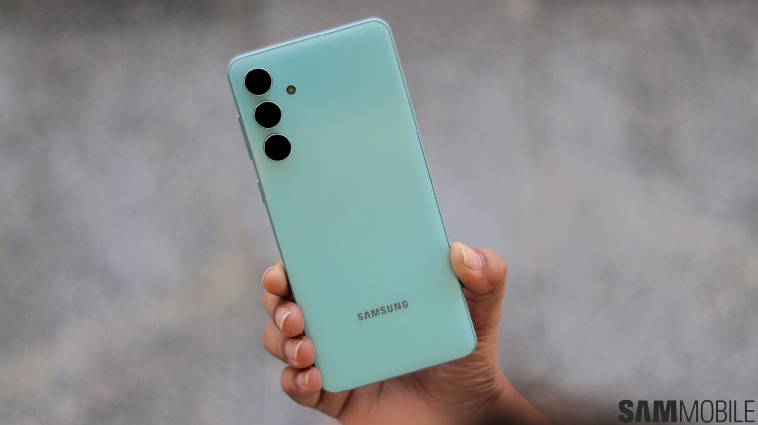 Samsung Galaxy M55 review: Saved by Snapdragon - SamMobile