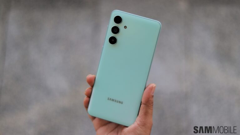 Samsung Galaxy M55 review: Saved by Snapdragon - SamMobile