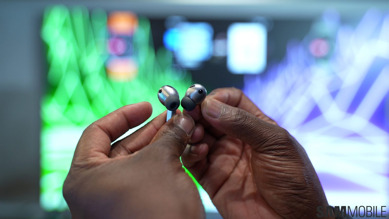 Galaxy Buds 3 Pro launched with Adaptive ANC, AI, fancy lights - SamMobile