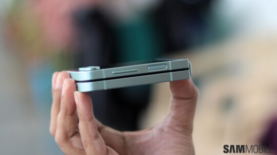 Galaxy Z Flip 6 review: First Gen Z certified Samsung foldable - SamMobile