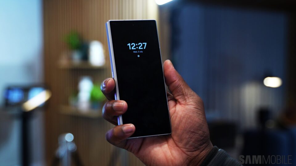 New version of Samsung One UI 7.0 Clock app adds new features - SamMobile