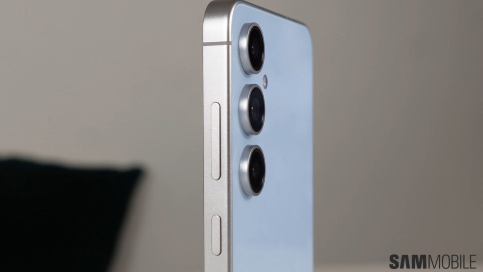 First details about Samsung Galaxy S25 FE leak - SamMobile