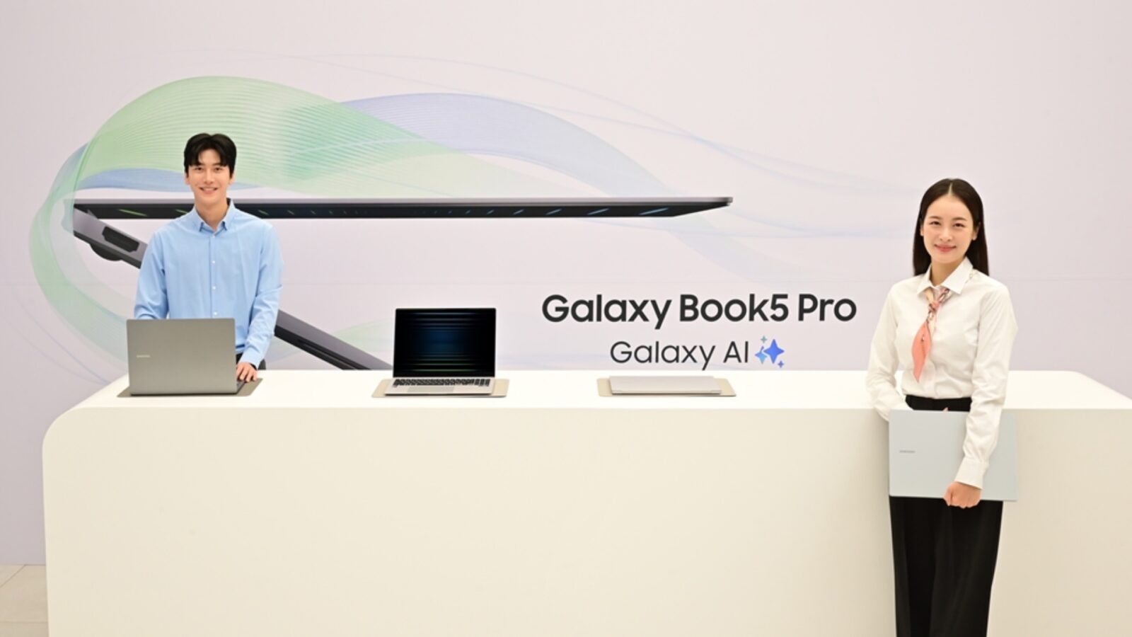 Samsung Galaxy Book 5 Pro unveiled with AI, Intel Lunar Lake chip ...