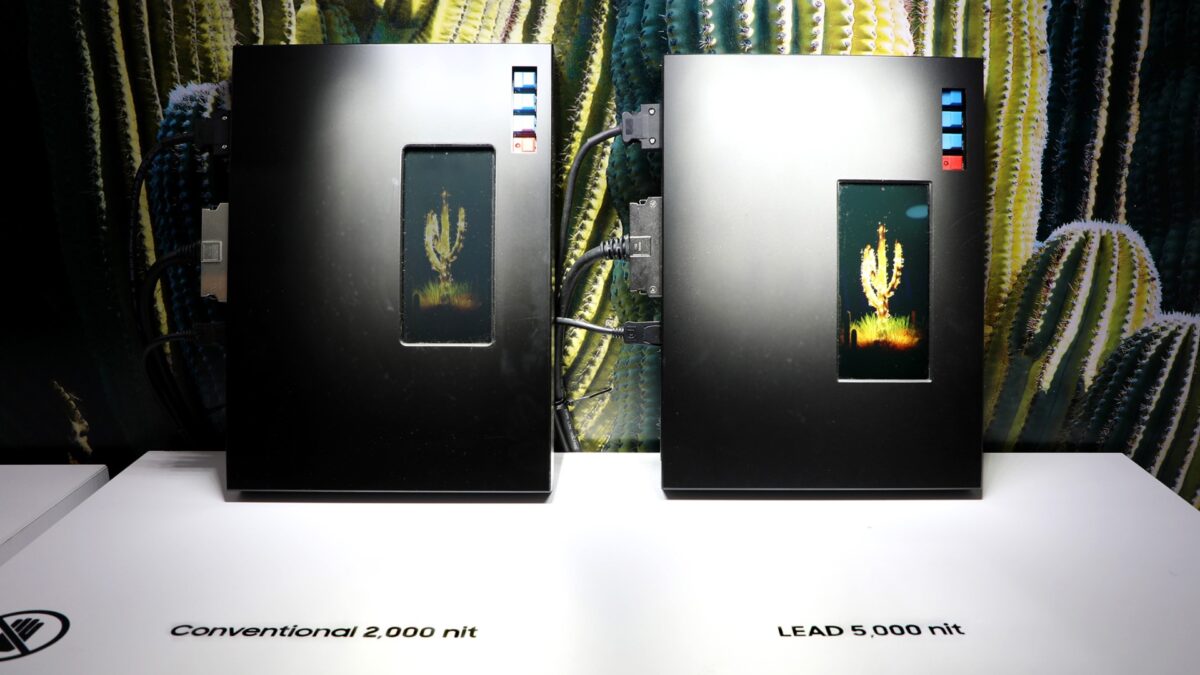 Samsung showcases OLED panel with 5,000 nits peak brightness - SamMobile