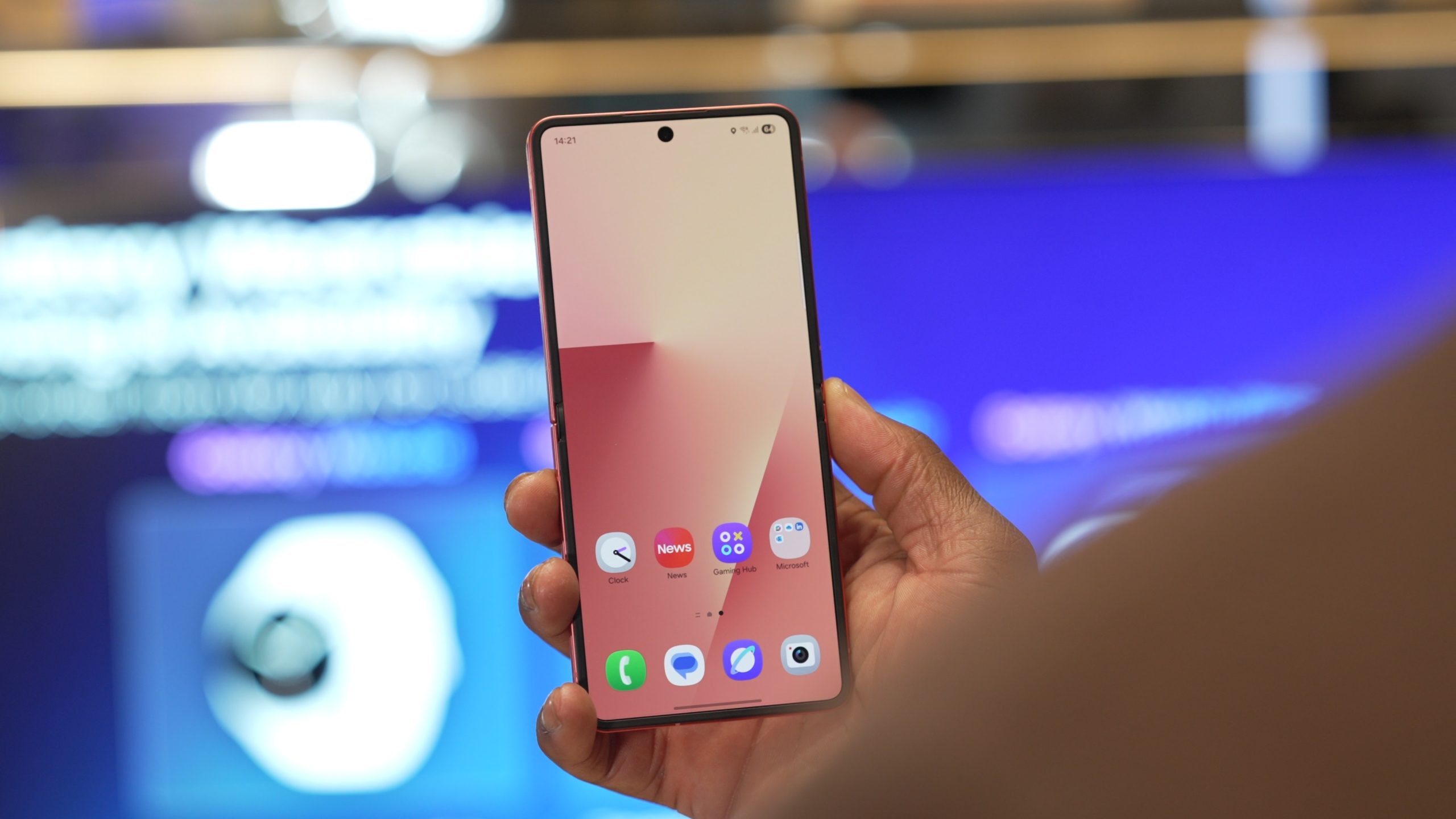 Here's how much the Galaxy Z Flip 7 costs and when it'll be released ...