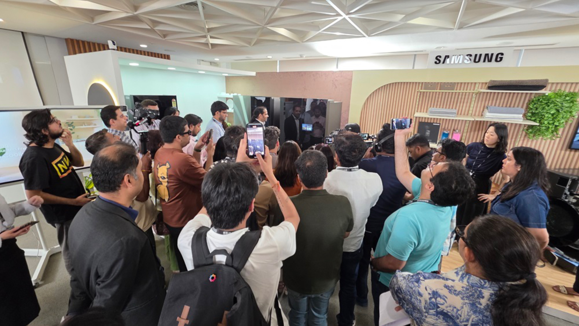 Samsung showcases AI home appliances at first-ever tech seminar in ...