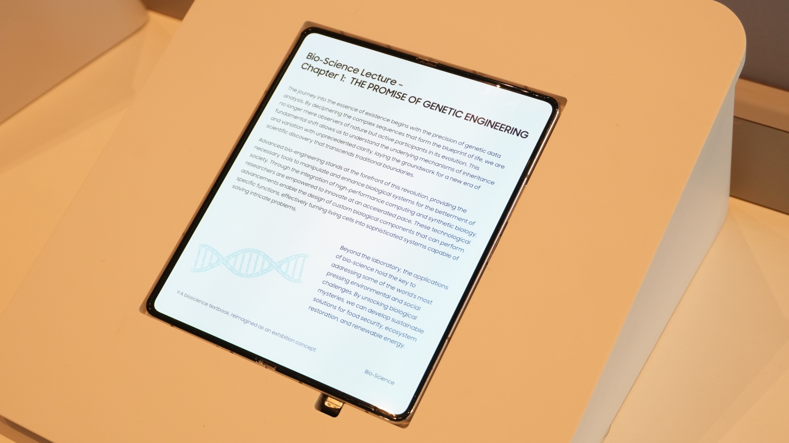 Here's the secret behind Samsung's crease-less foldable display - SamMobile