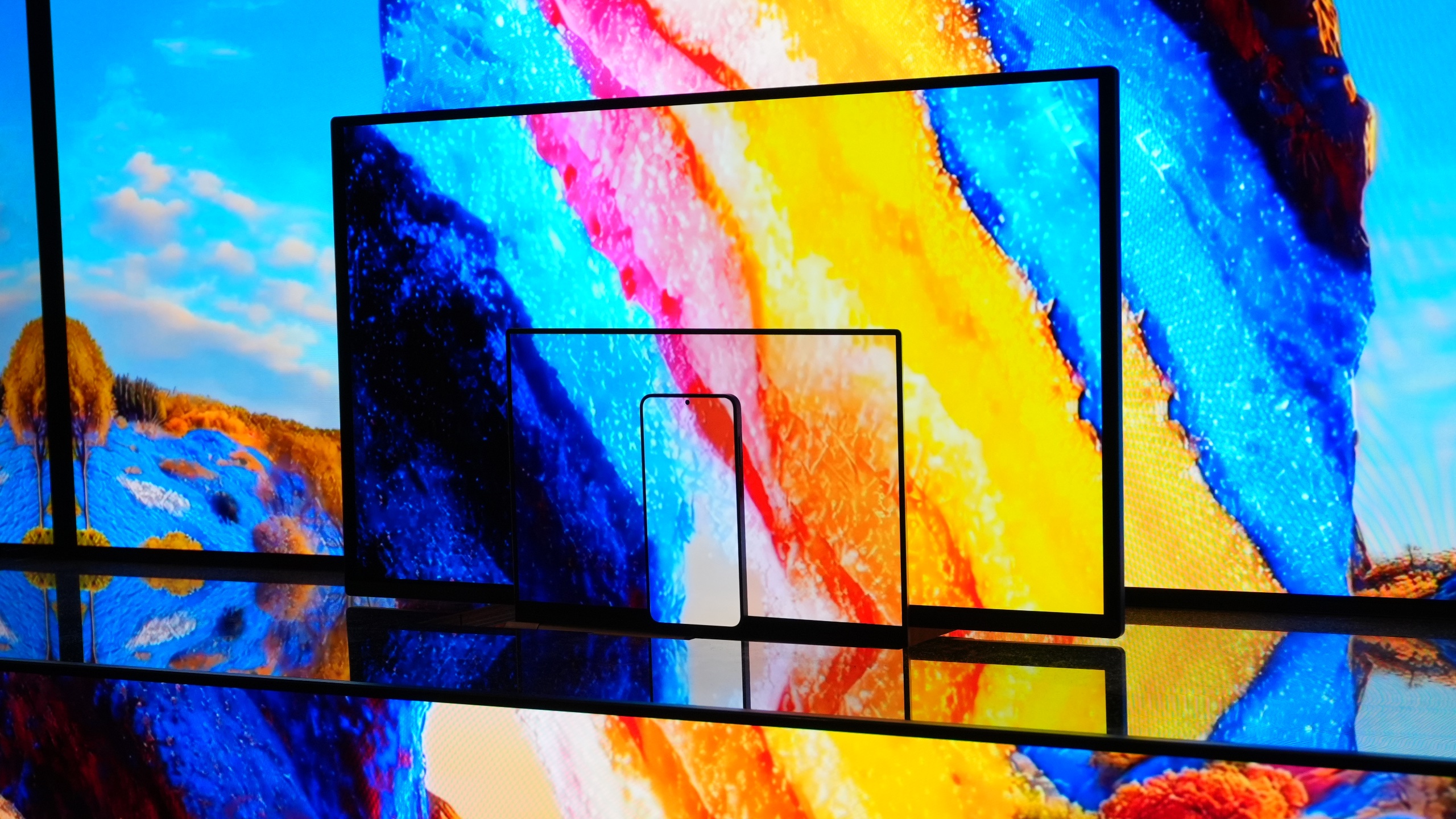 Samsung is making brightest OLED displays for iPhones, not for Galaxy ...
